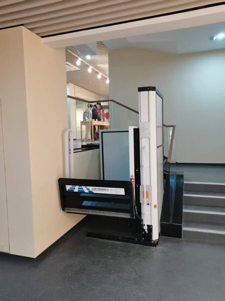 Vertical Platform Lift (VPL) Manufacturer | Hydraulic Handicap Lift